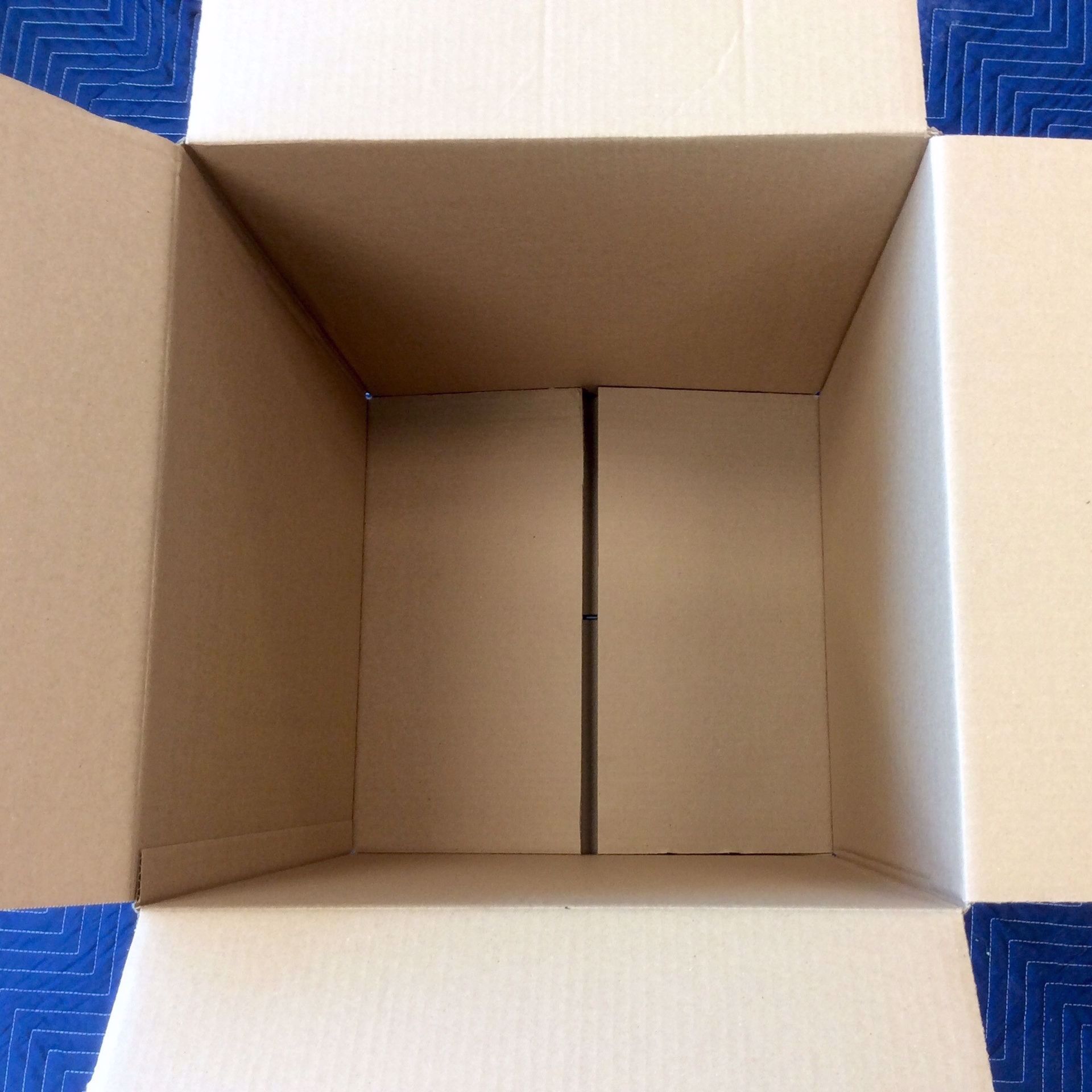 Farrell Enterprises Ltd.. 4 Cube Box